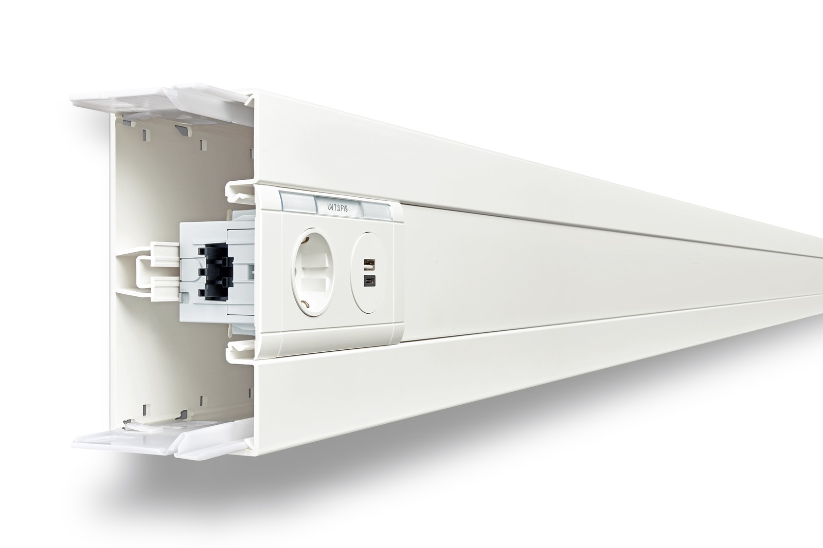 Hager - Brüstungskanal mit 30 % mehr Leitungsvolumen