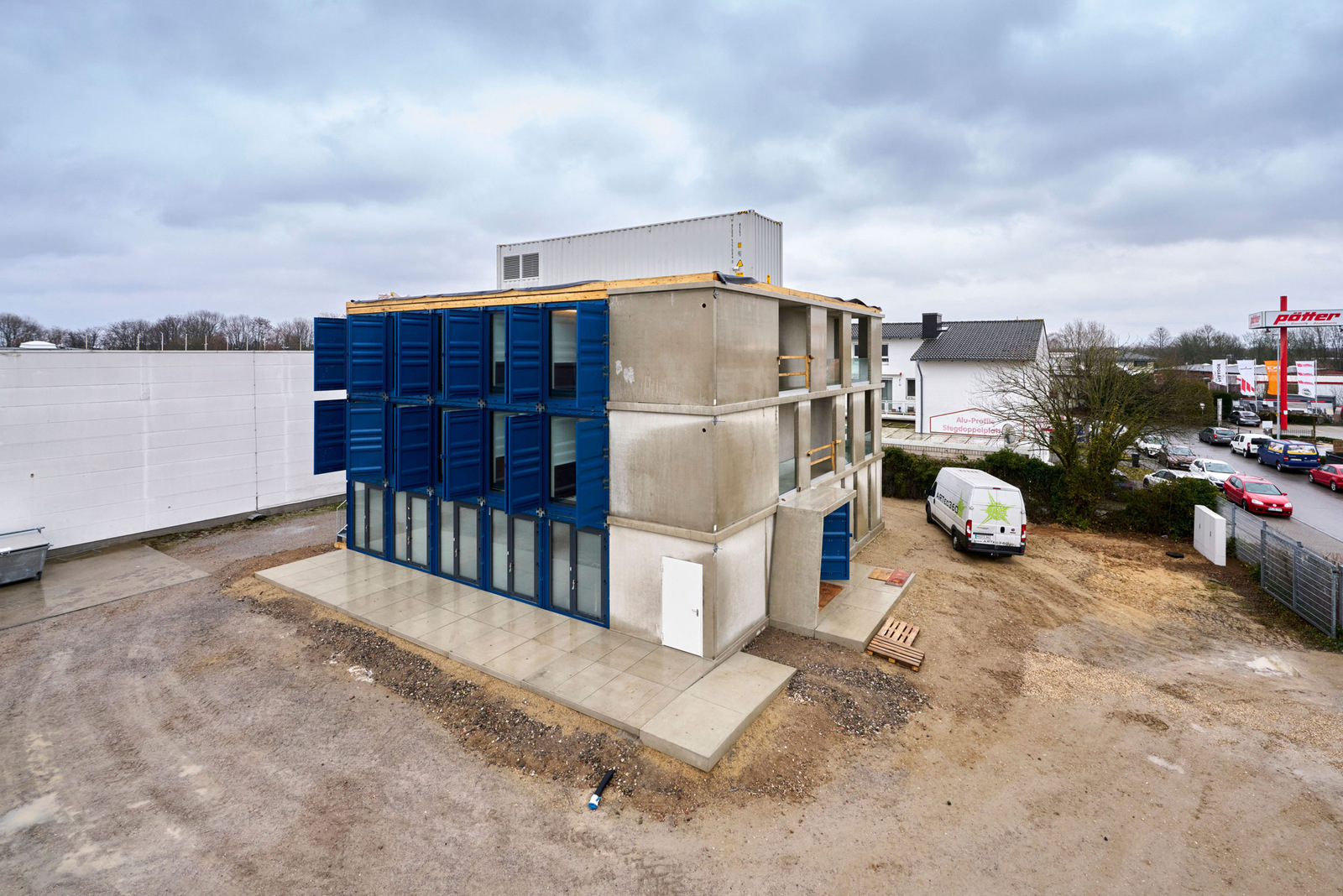 Referenzprojekt - Deutsche Rockwool: Brandschutz im Container-Hotel